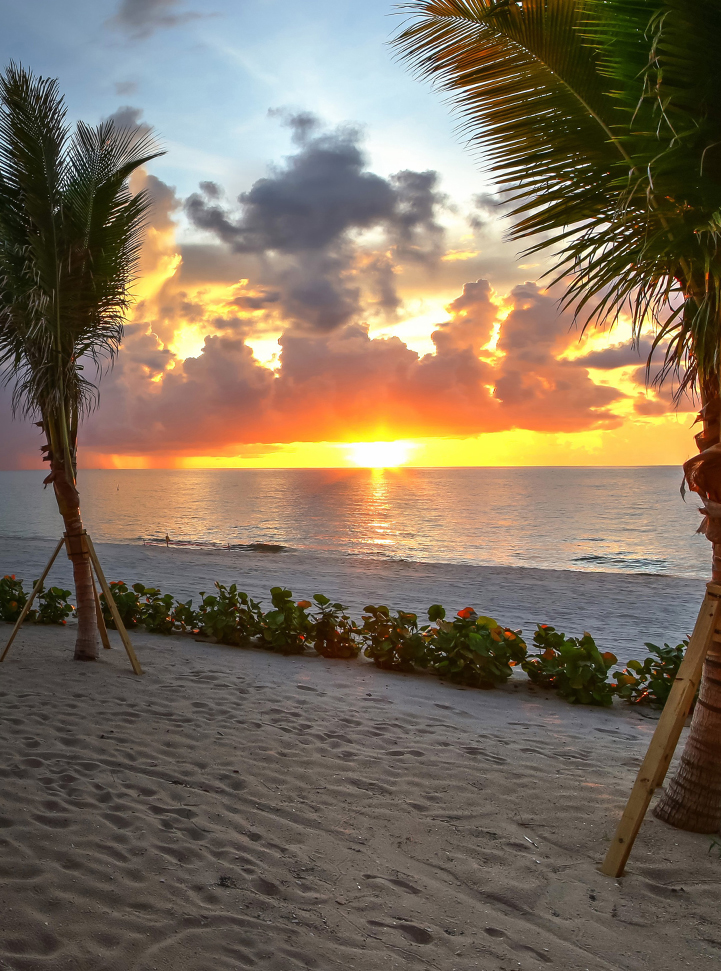 ocean-front-deck – THE SEA LORD HOTEL & BEACH CLUB